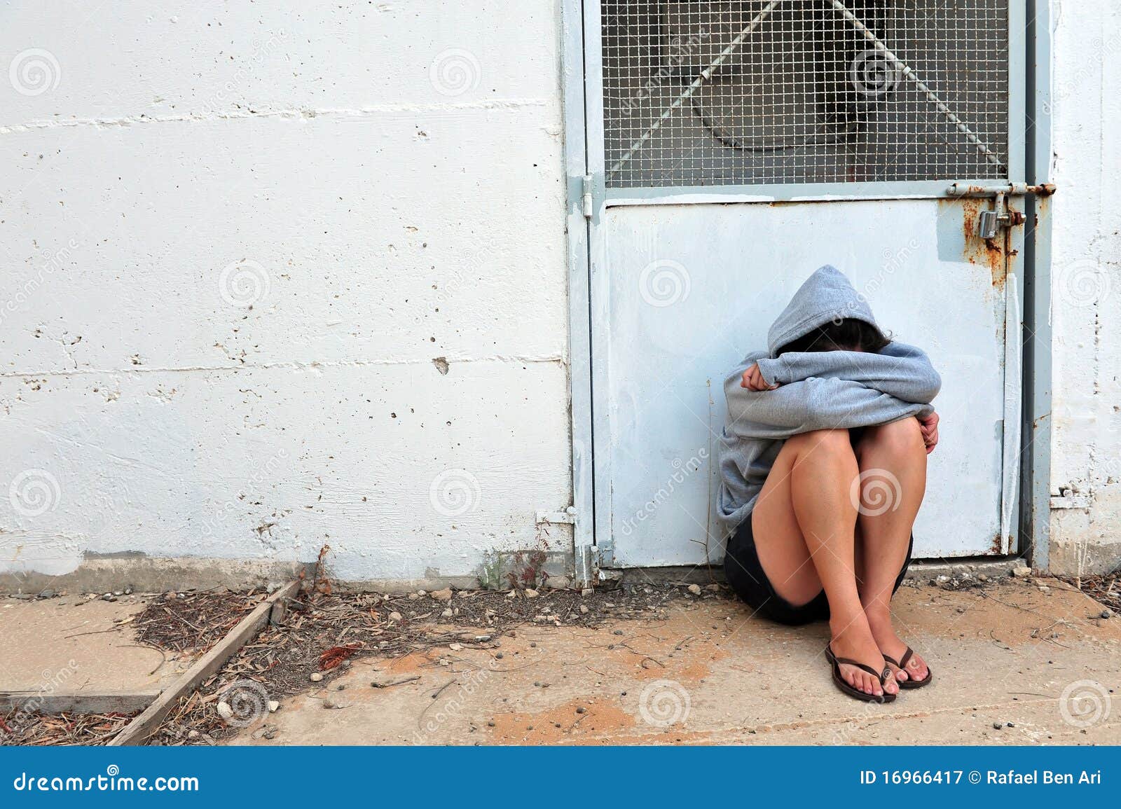 Misbruikt Slachtoffer stock afbeelding. Image of droefheid - 16966417