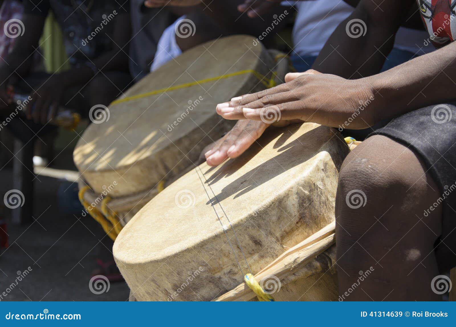 Mise En Tambour De Garifuna Image stock - Image du exécution ...