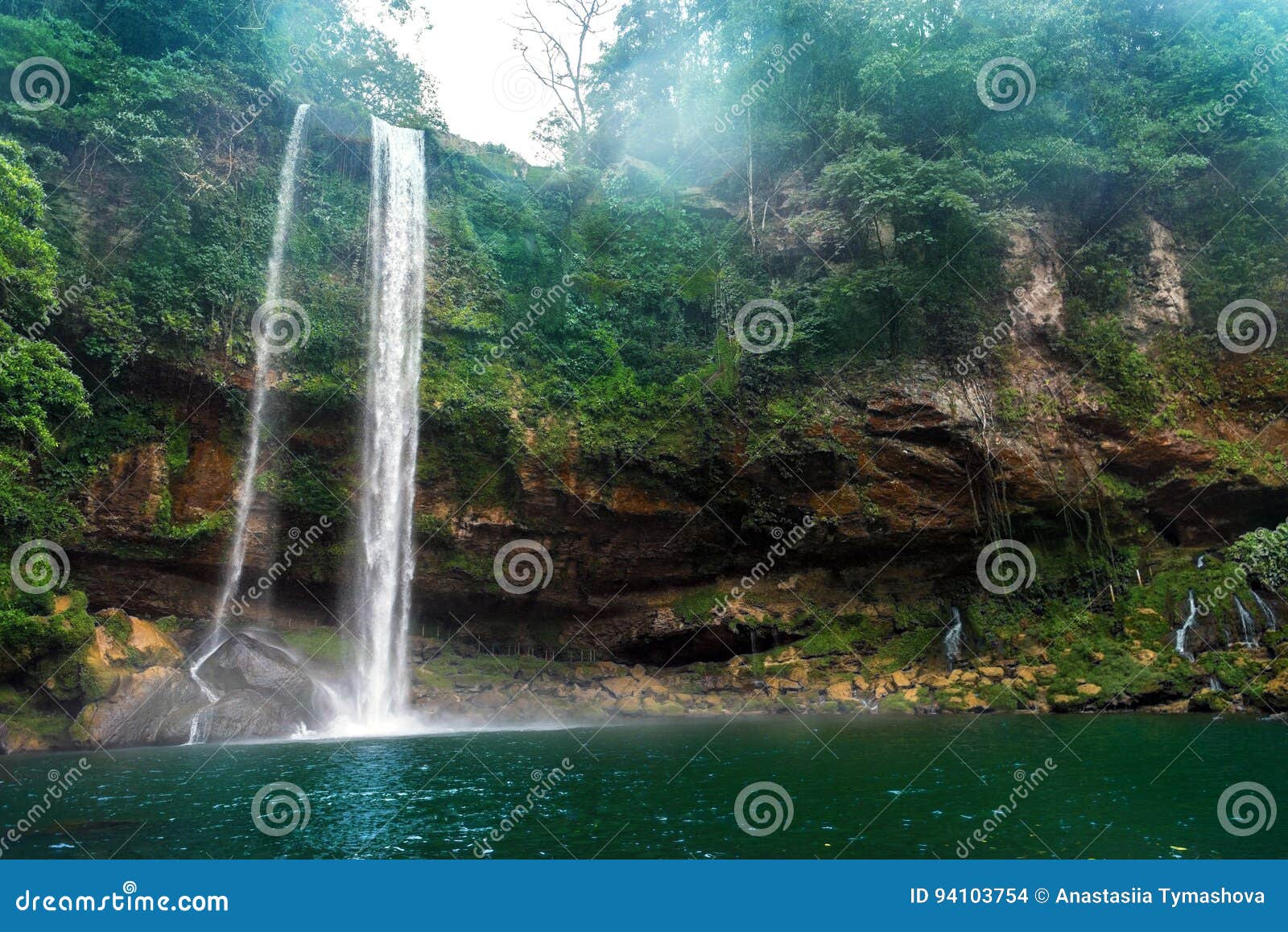 The Misol Ha waterfall stock photo. Image of flow, landscape - 94103754