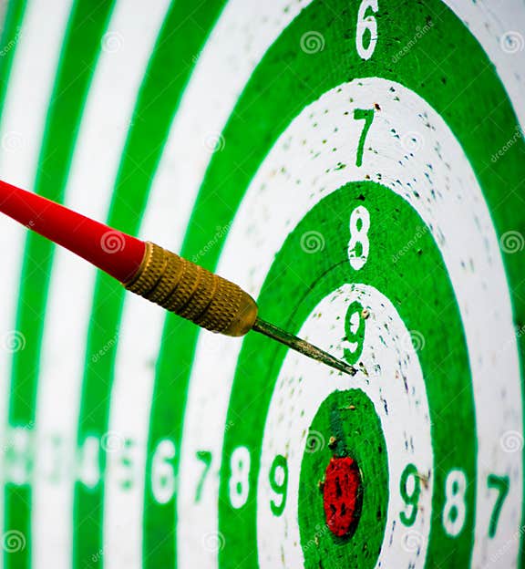 Missed target stock image. Image of circle, dart, green - 10566515