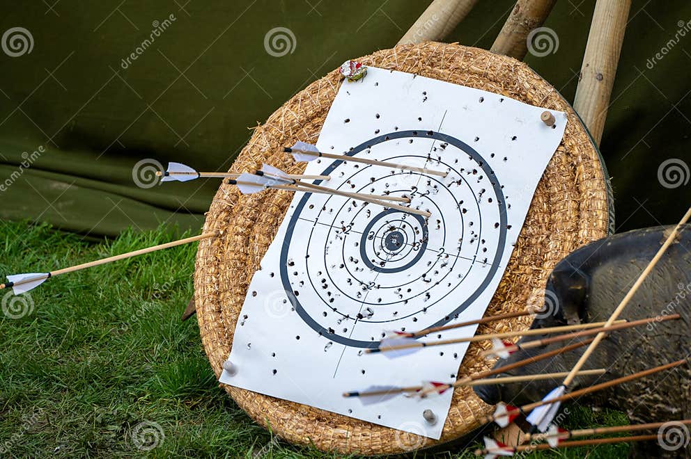 Missing the target stock photo. Image of hobby, outside - 284490622