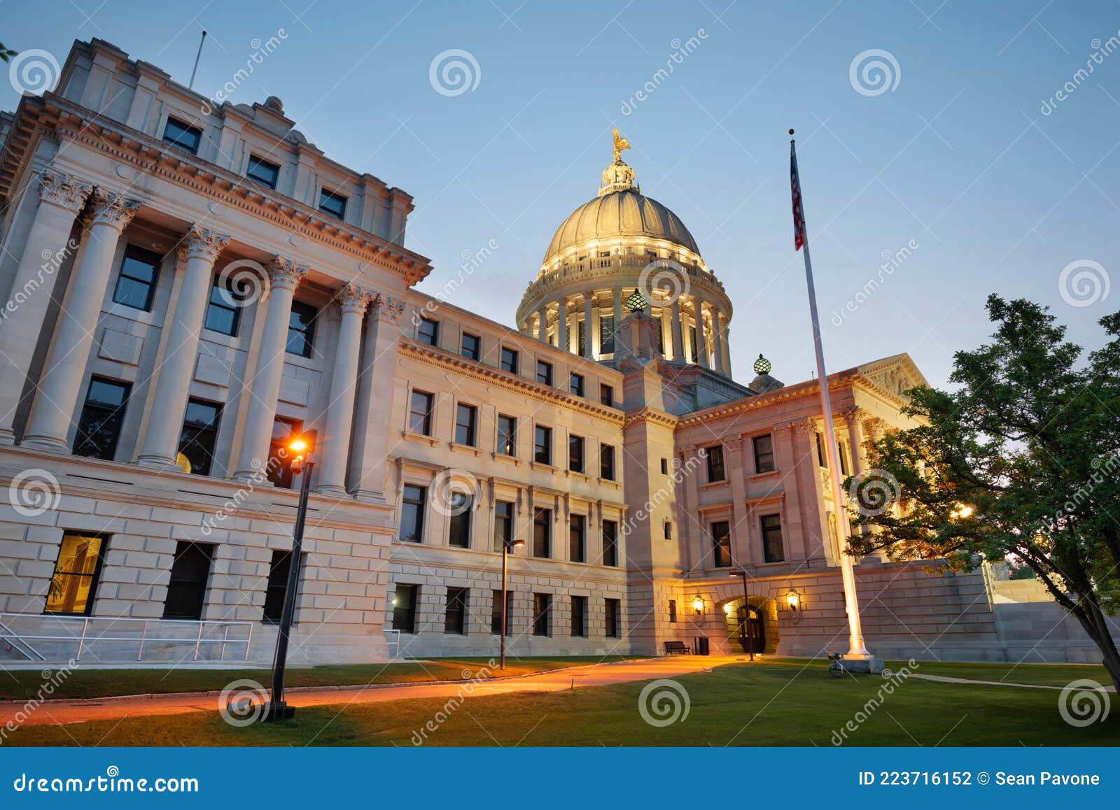 Mississippi State Capitol in Jackson, Mississippi, USA Stock Photo ...