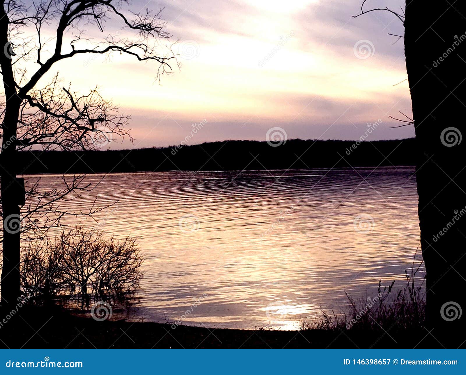 Missouri lake sunset stock image. Image of missouri - 146398657