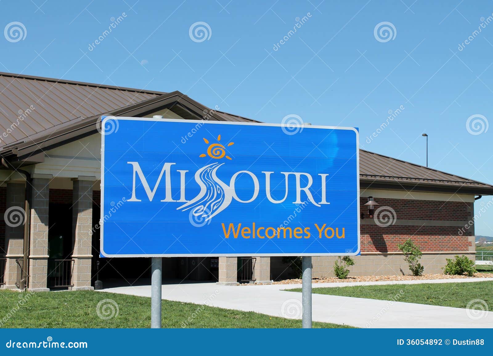 Missouri Welcome Sign editorial photography. Image of post - 36054892
