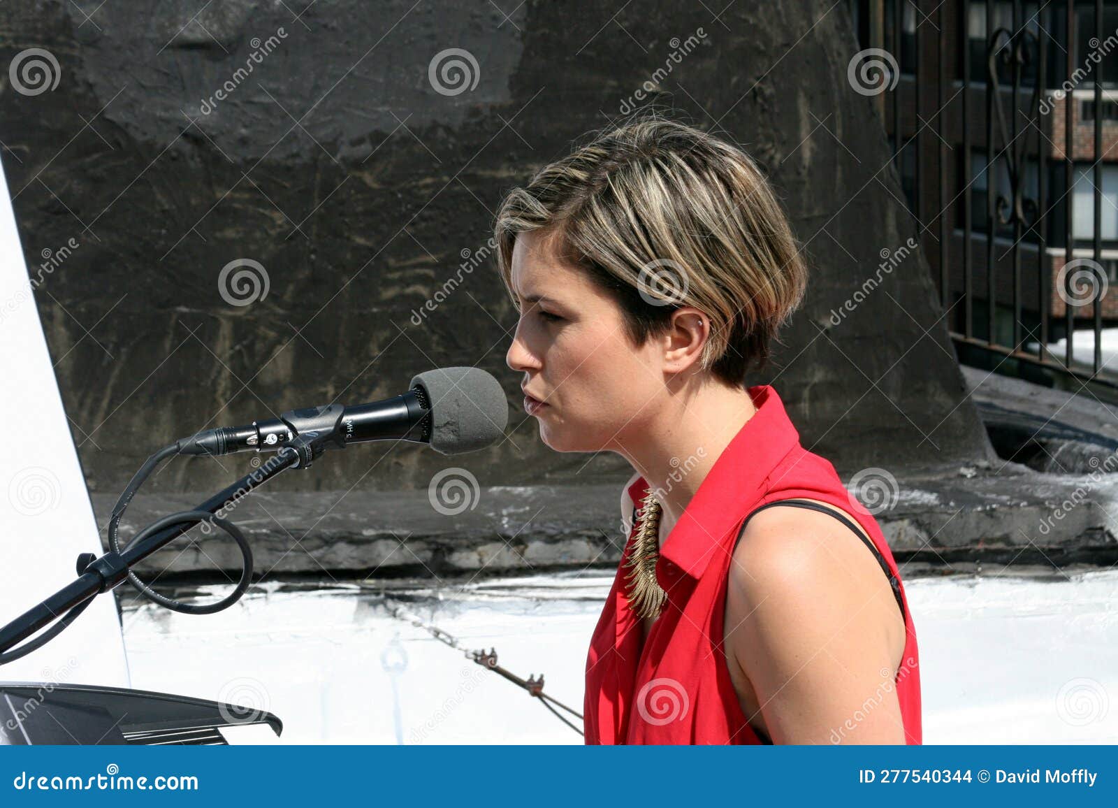 Missy Higgins in Session on a Rooftop in NYC Editorial Stock Image ...
