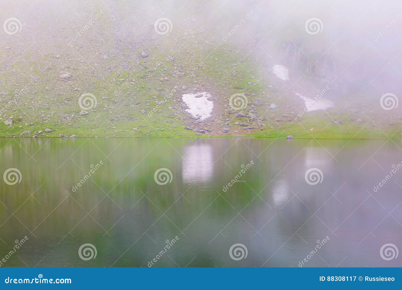 Mist over the lake stock image. Image of reflection, chill - 88308117