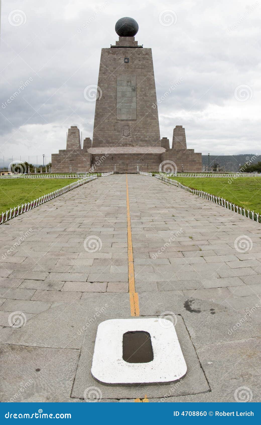 Mitad Del Mundo Equator Ecuador Stock Photo - Image of earth, mundo ...