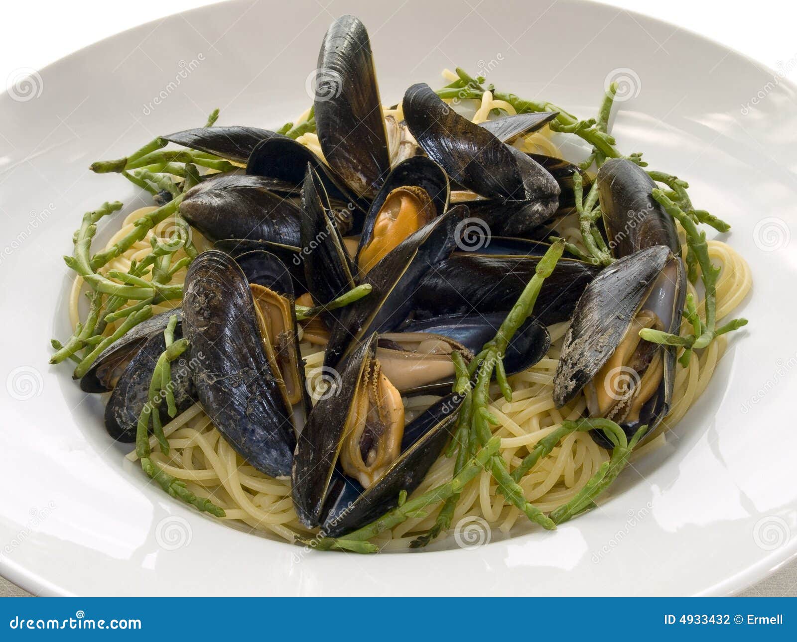 Mitili fotografia stock. Immagine di molluschi, mare, piastra - 4933432