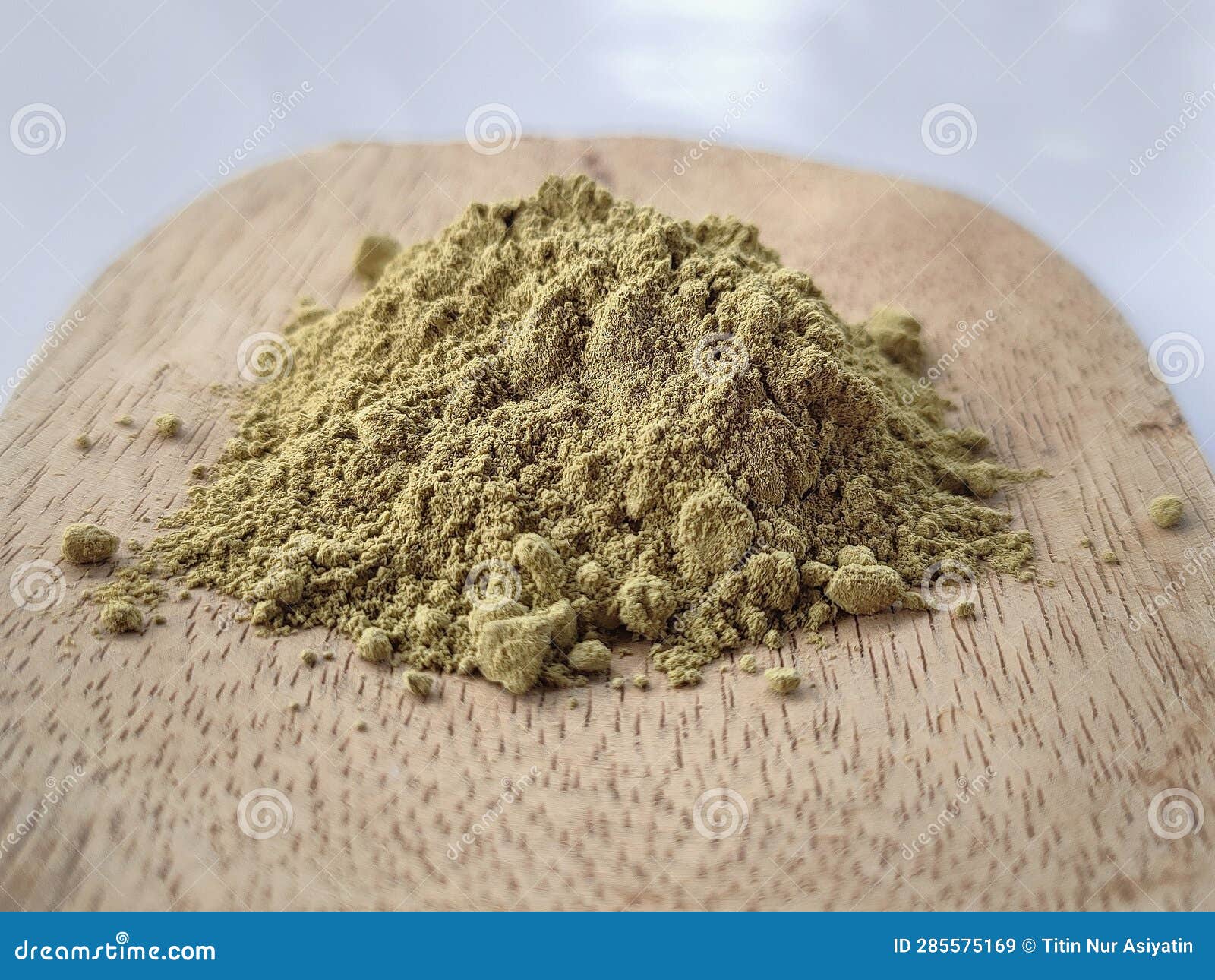 Mitragyna Speciosa Powder Kratom Stock Image - Image of chemistry ...
