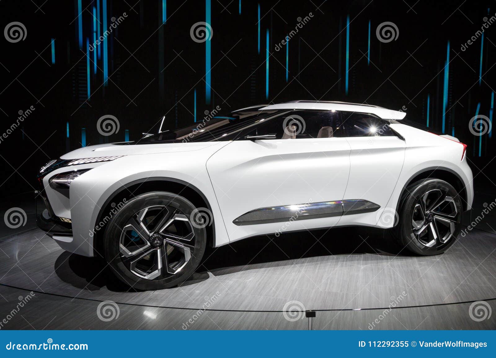 Mitsubishi E-Volution Concept Car Editorial Image - Image of motor ...