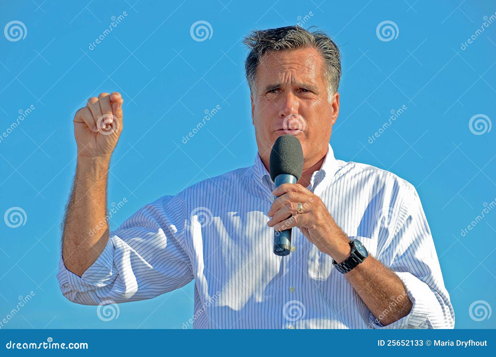 Mitt Romney campaigning editorial stock photo. Image of government ...
