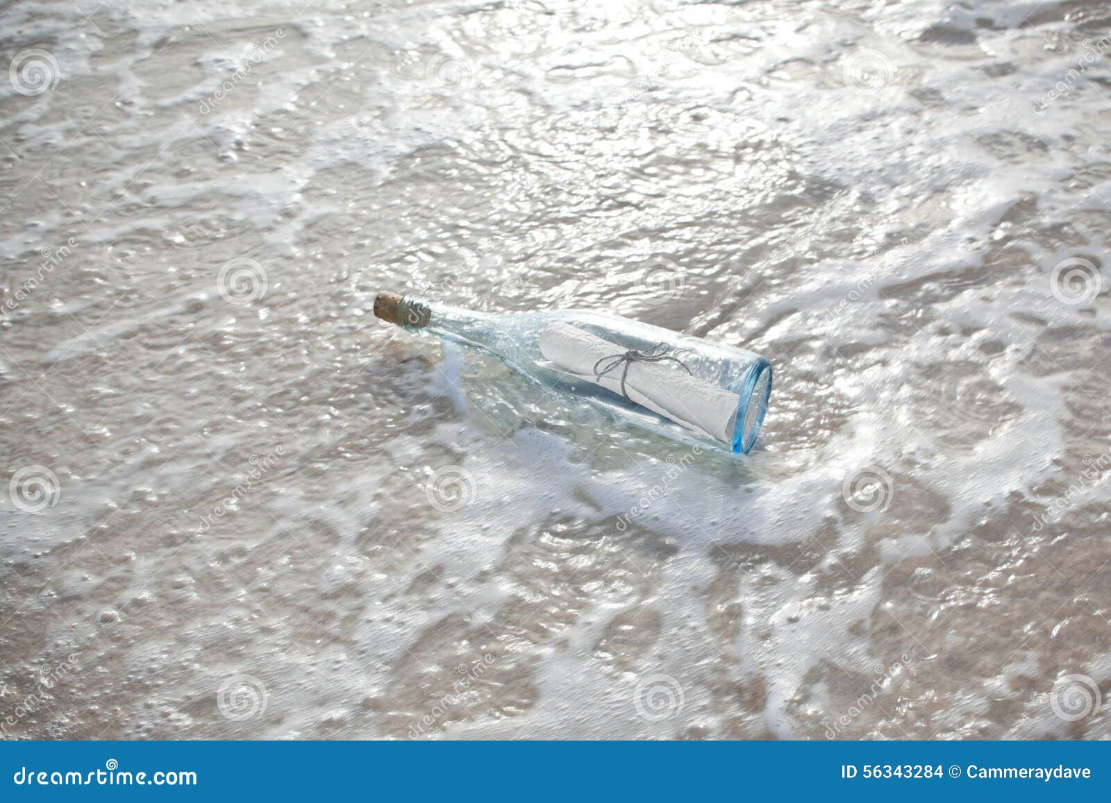 Mitteilungs-Flasche Retten Mich Stockfoto - Bild von flasche, meldung ...
