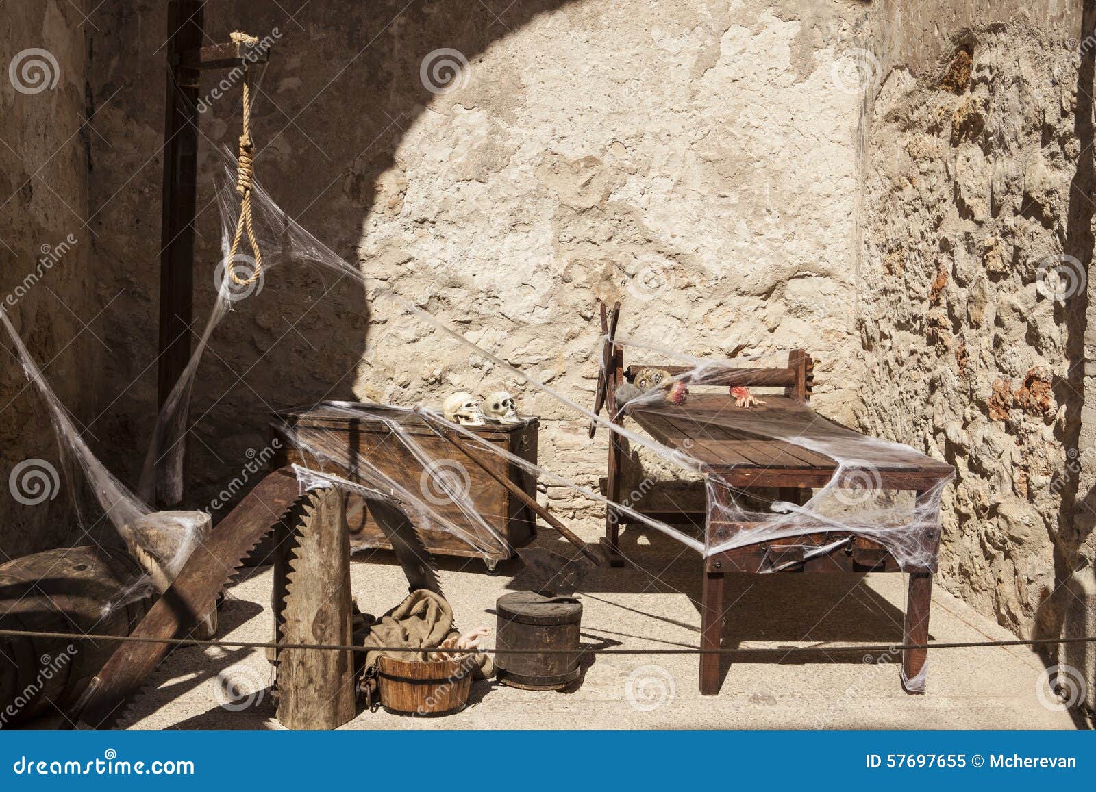 Mittelalterliche Folterinstrumente Der Inquisition in Spanien Stockbild ...