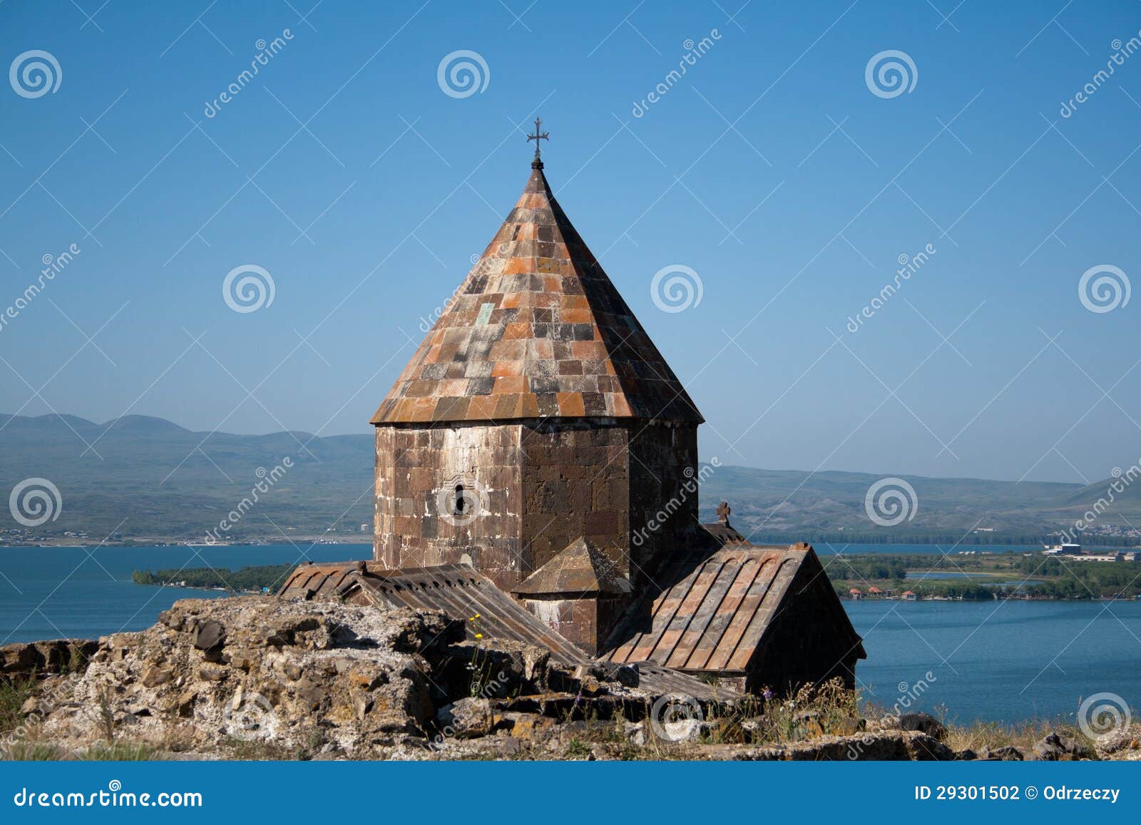 Mittelalterliche Kirche Auf Sevan See, Armenien Stockfoto - Bild von ...