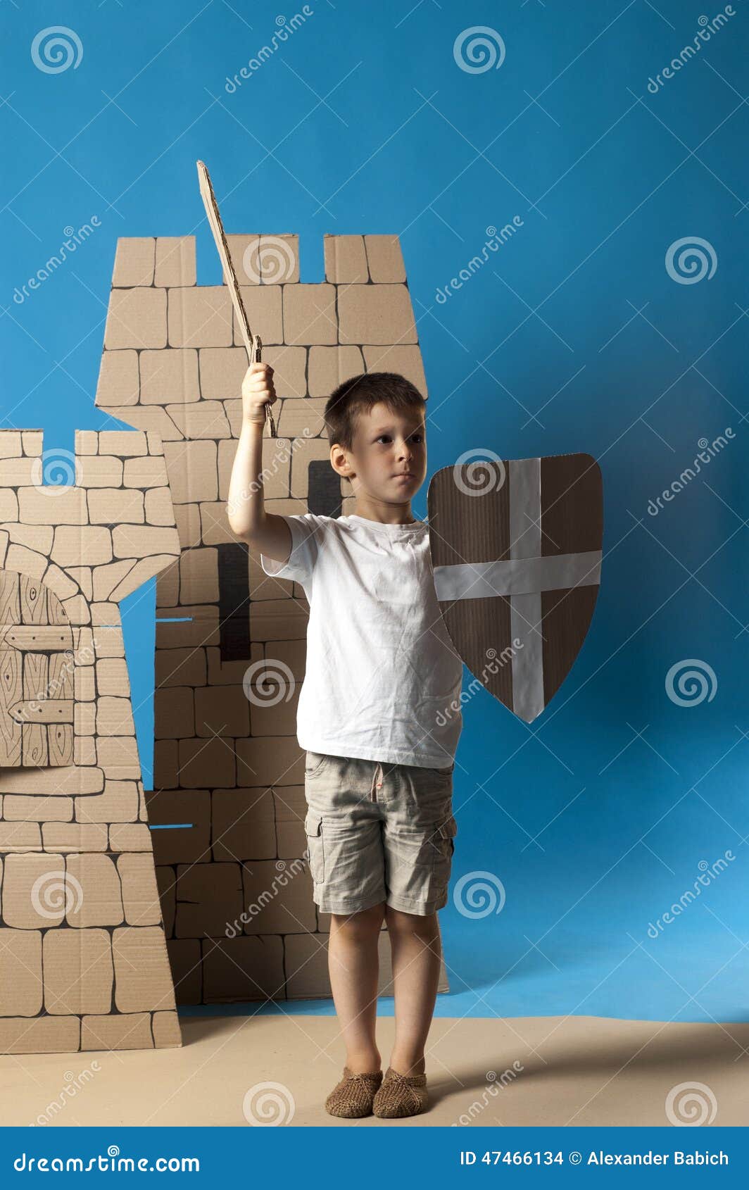 Mittelalterliches Ritterkind Stockfoto - Bild von witz, schild: 47466134