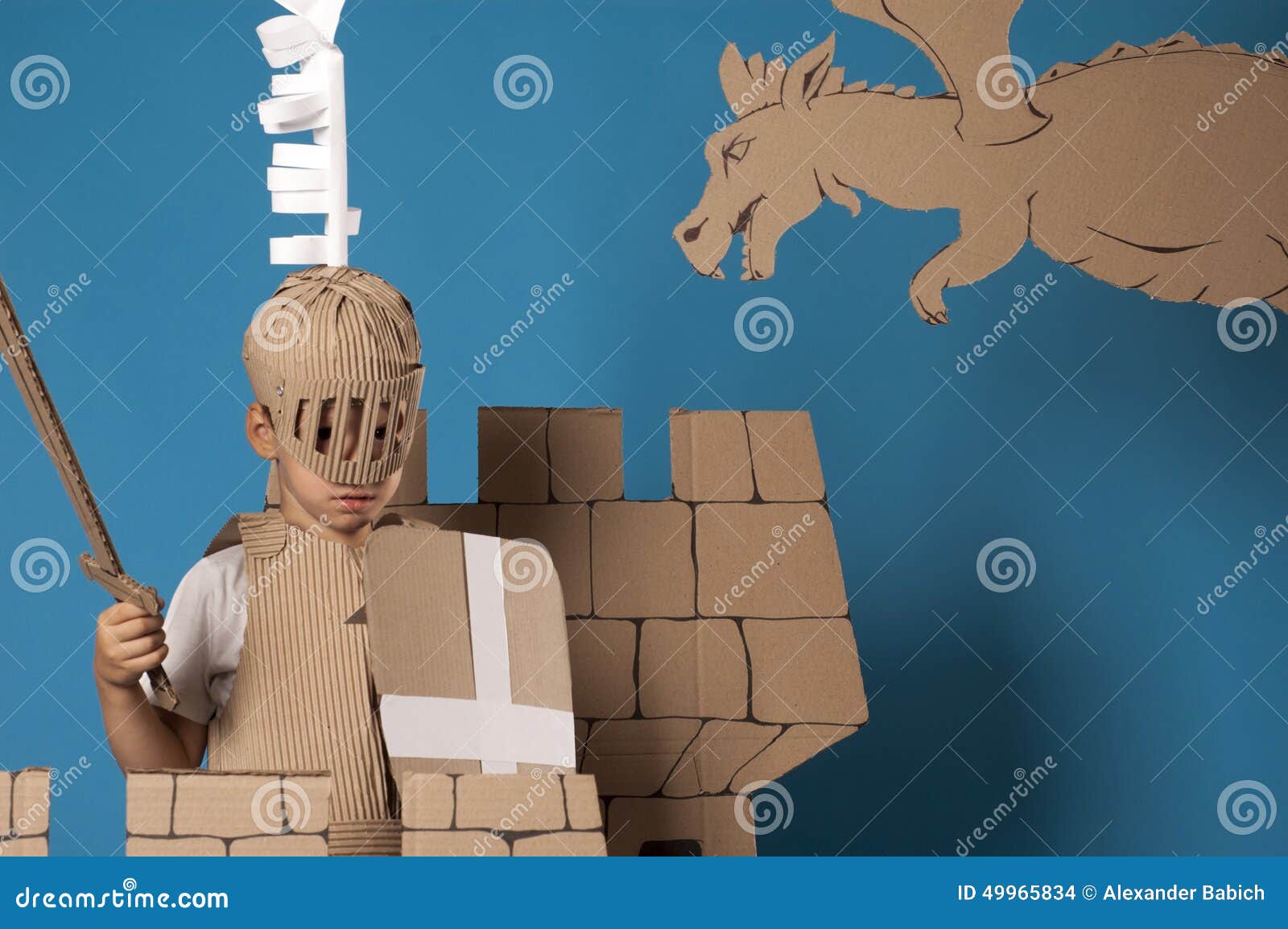 Mittelalterliches Ritterkind Stockfoto - Bild von wütend, oberteil ...