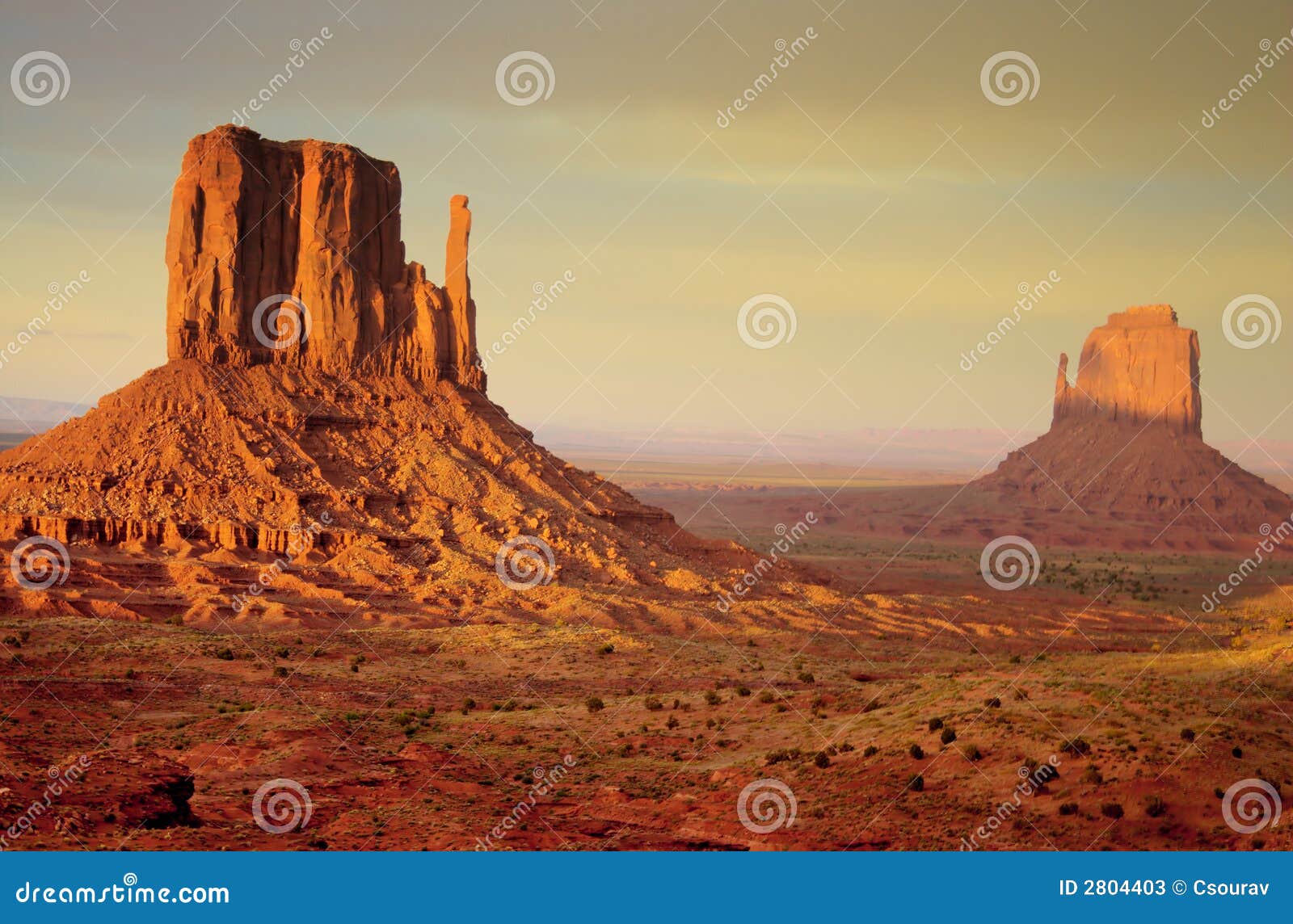 Mitten Buttes Monument Valley Stock Image - Image of journey, hill: 2804403