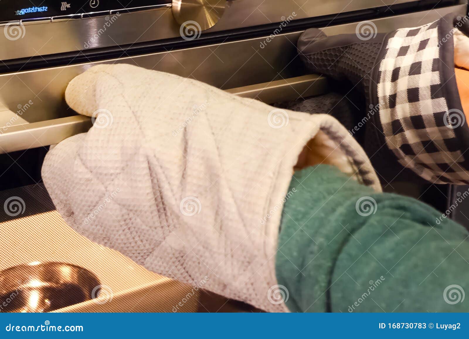Mittens for Hot. Cook Opens the Oven Stock Image - Image of fresh ...