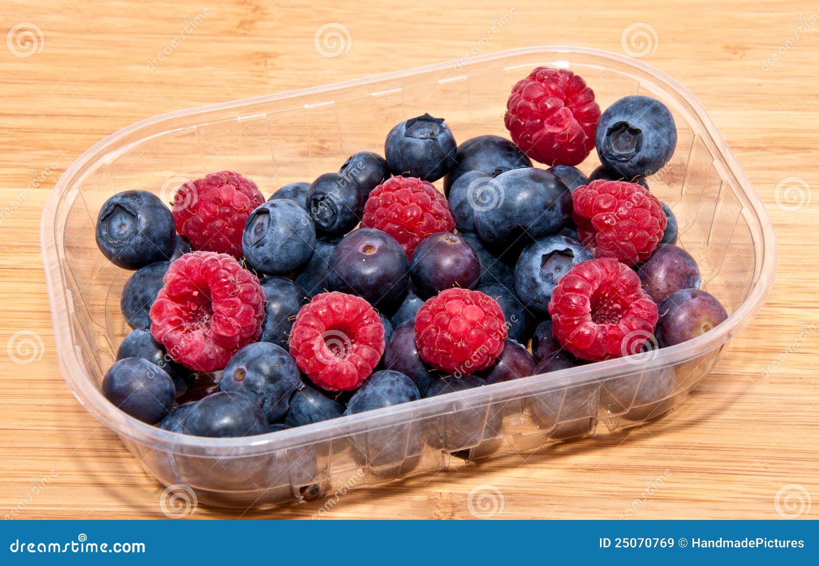 Mixed Berries in Plastic Box Stock Image - Image of juicy, breakfast ...
