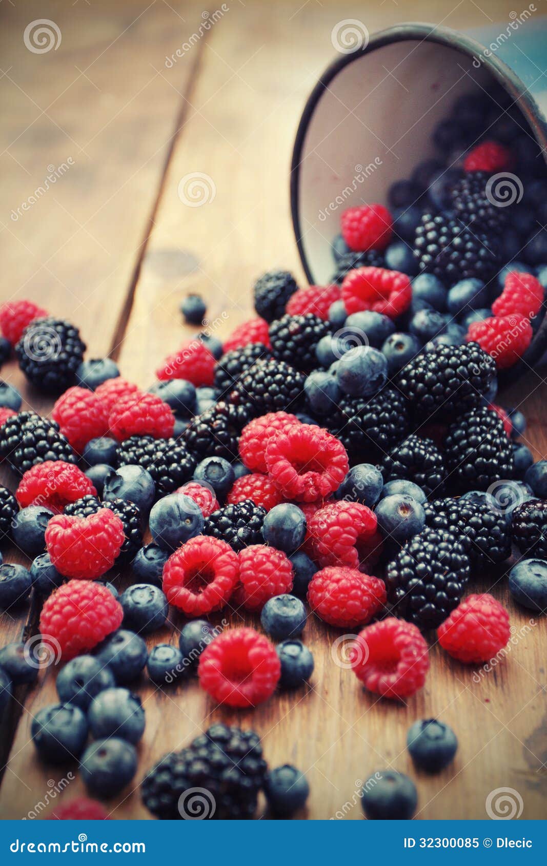 Mixed berry fruits stock image. Image of blueberry, drink - 32300085