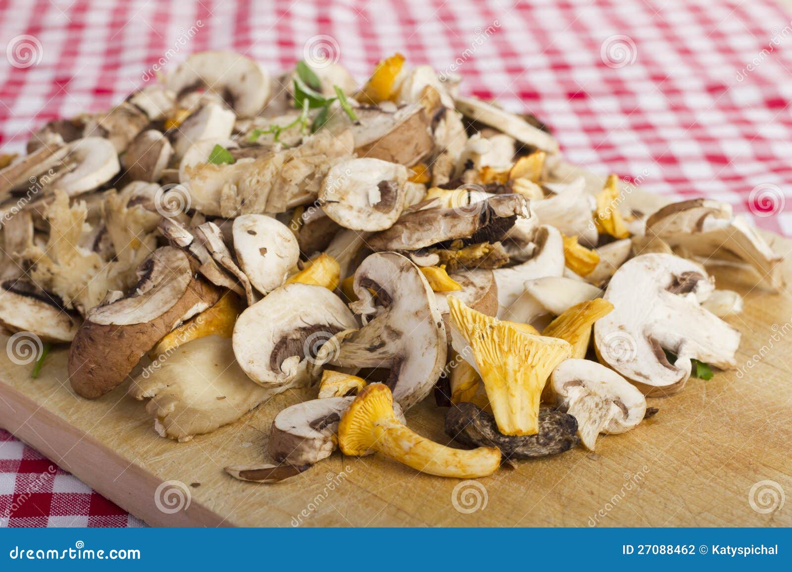 Mixed fresh mushrooms stock photo. Image of mushroom - 27088462