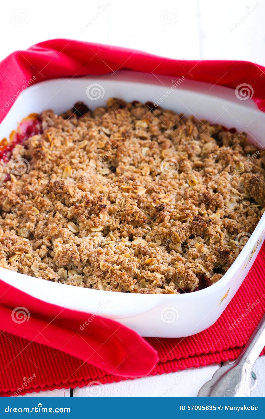 Mixed fruit crumble cake stock image. Image of wholewheat - 57095835
