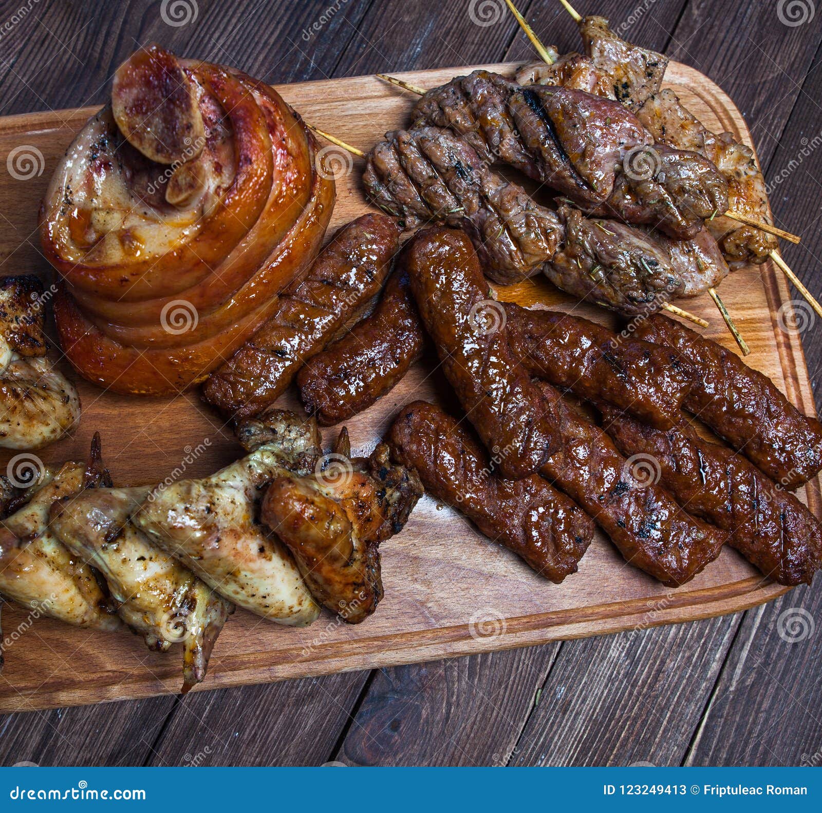 Mixed Grilled Meat Platter. Assorted Delicious Grilled Meat Stock Image ...