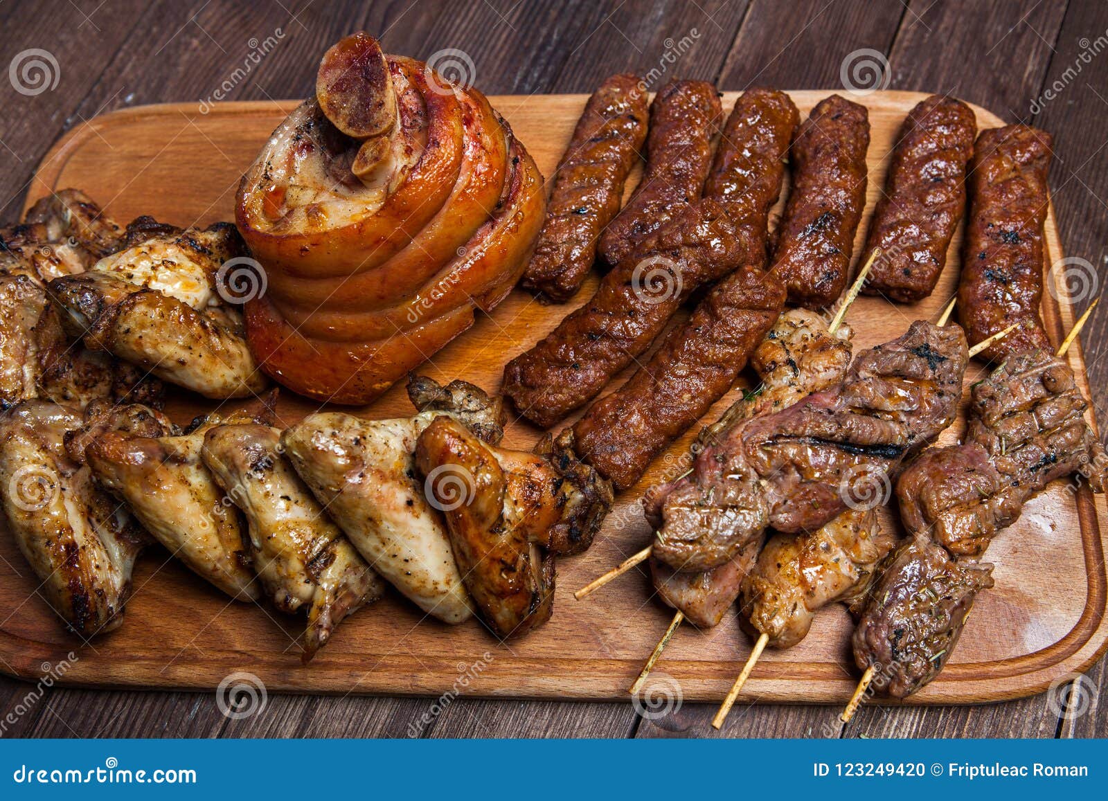 Mixed Grilled Meat Platter. Assorted Delicious Grilled Meat Stock Photo ...