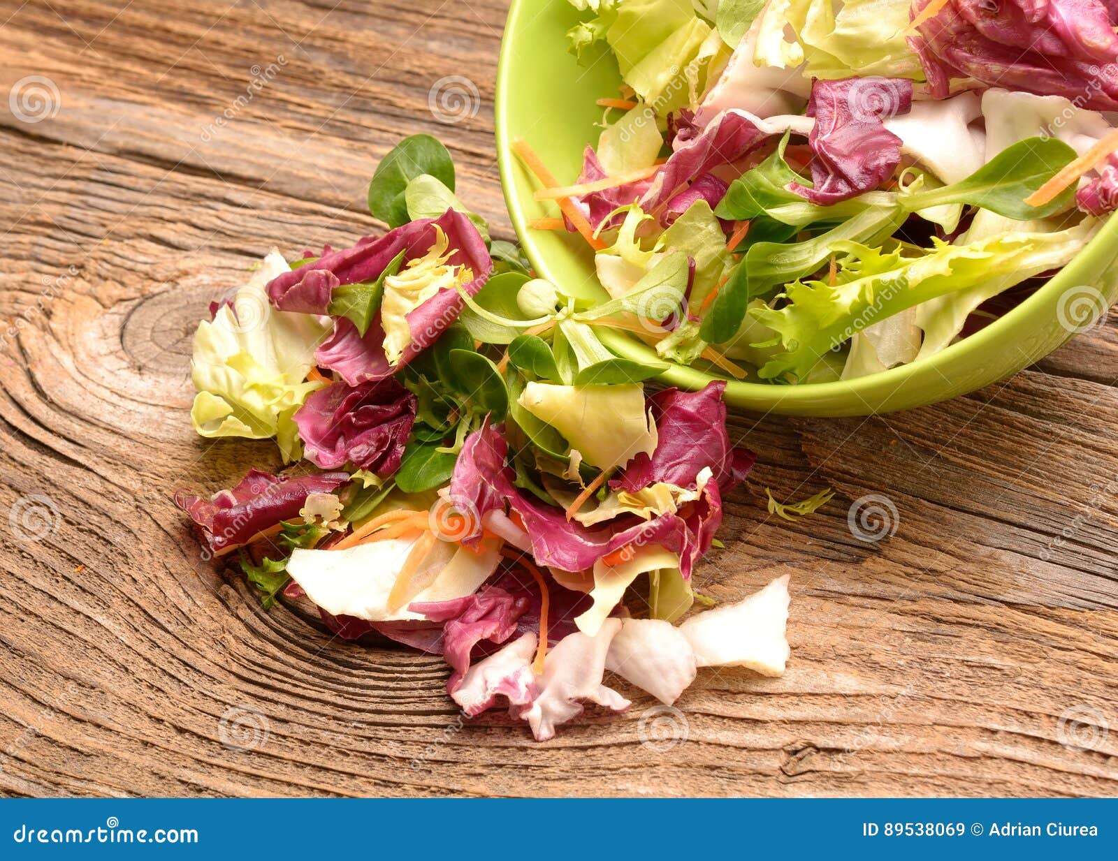 A mixed salad in a basket stock image. Image of appetizer - 89538069