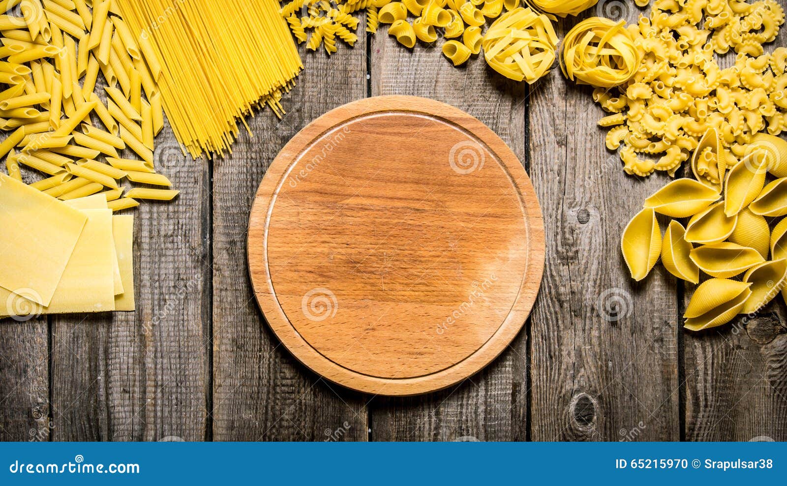 Mixed Types of Pasta and Spaghetti Stock Photo - Image of pasta, mixed ...