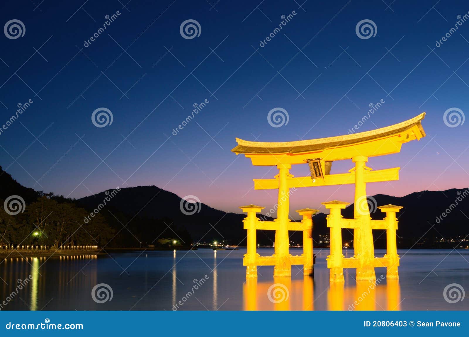 Miyajima Tori Gate stock image. Image of horizon, hiroshima - 20806403
