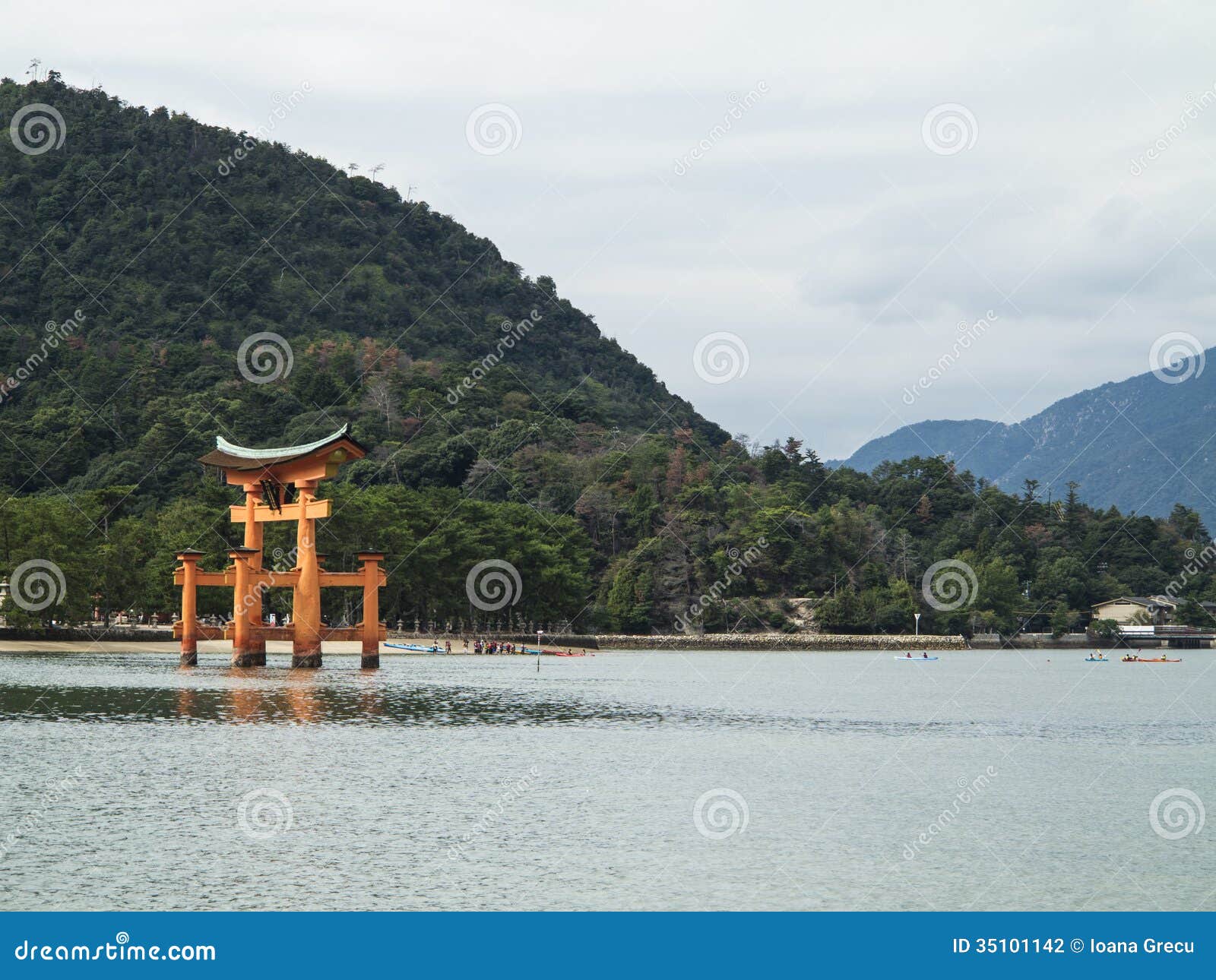 Miyajima Torii Gate editorial photography. Image of japanese - 35101142