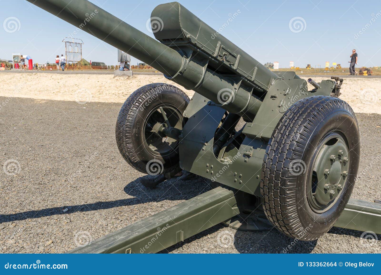 The 122-mm Soviet Howitzer D-30A GRAU Index 2A18 is a Soviet Howitzer ...