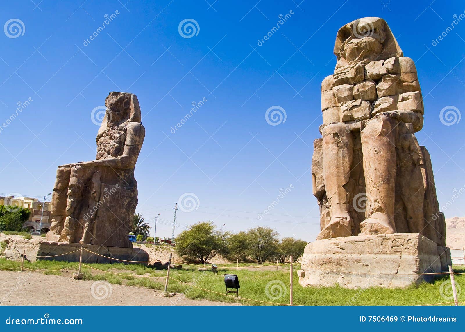 Mnemon Colossus stock image. Image of perspective, dead - 7506469