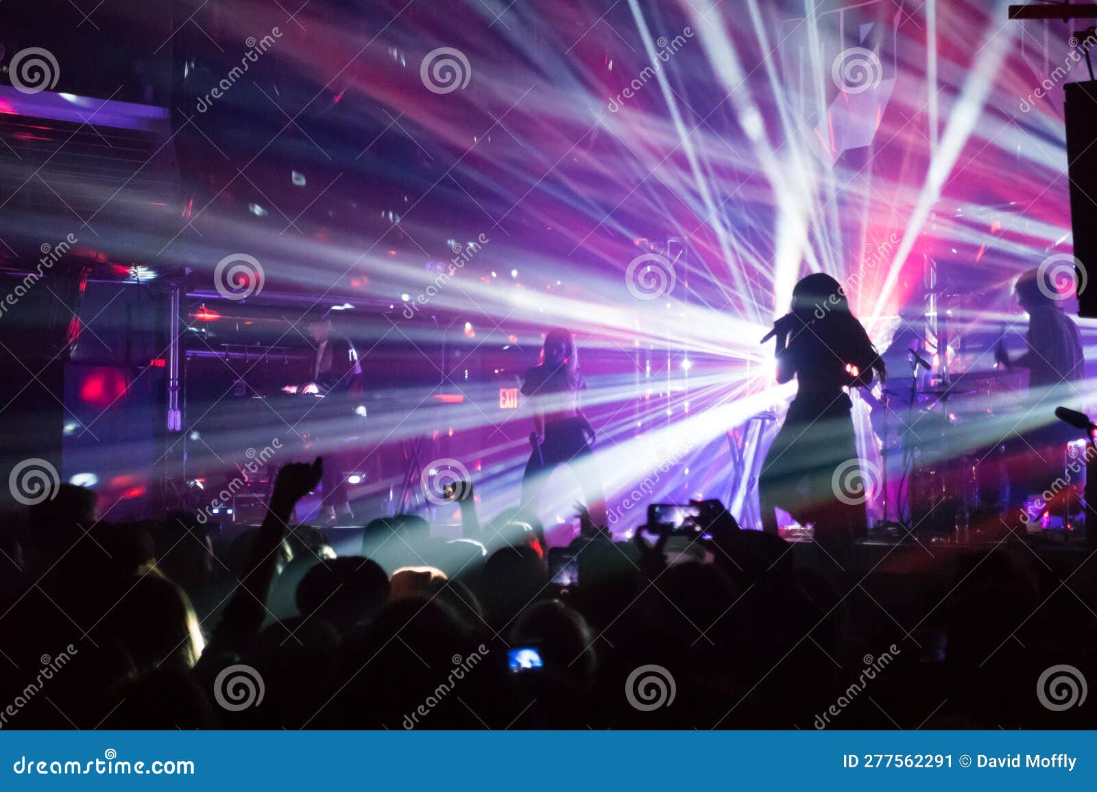 Mo in Concert at Terminal 5 in New York Editorial Photo - Image of ...