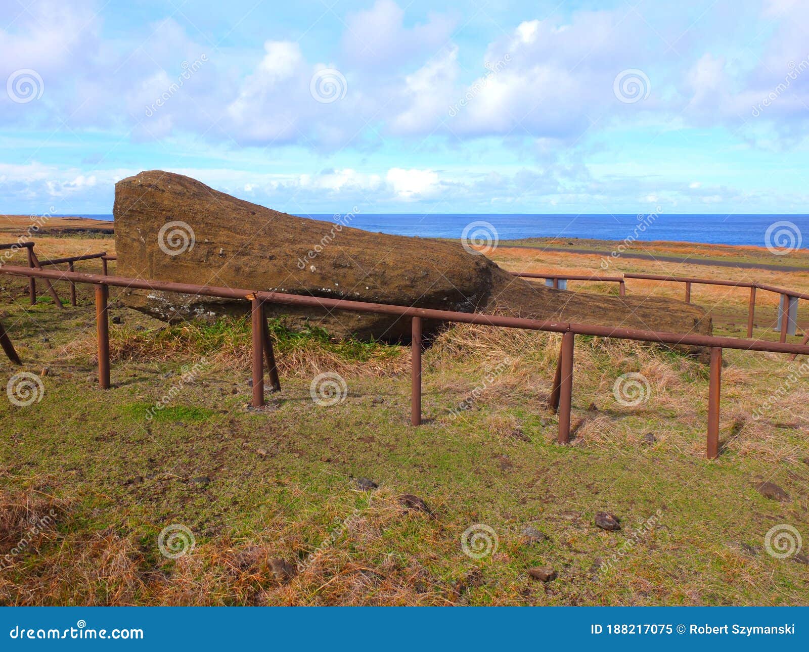 Moai Pukao on Easter Island Rapa Nui, Chile Stock Image - Image of isla ...
