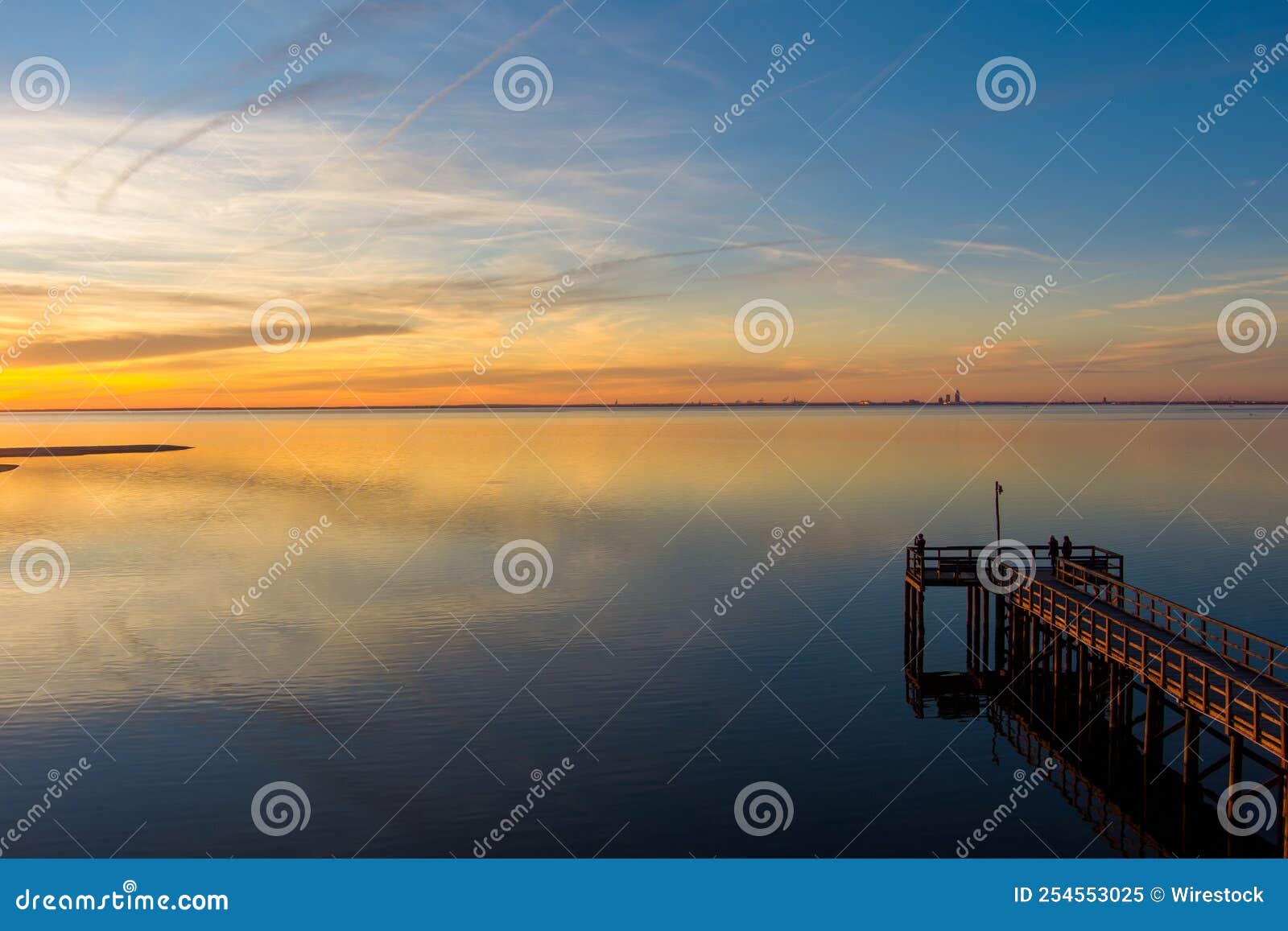 Pier on the Eastern Shore of Mobile Bay Stock Image - Image of daphne ...