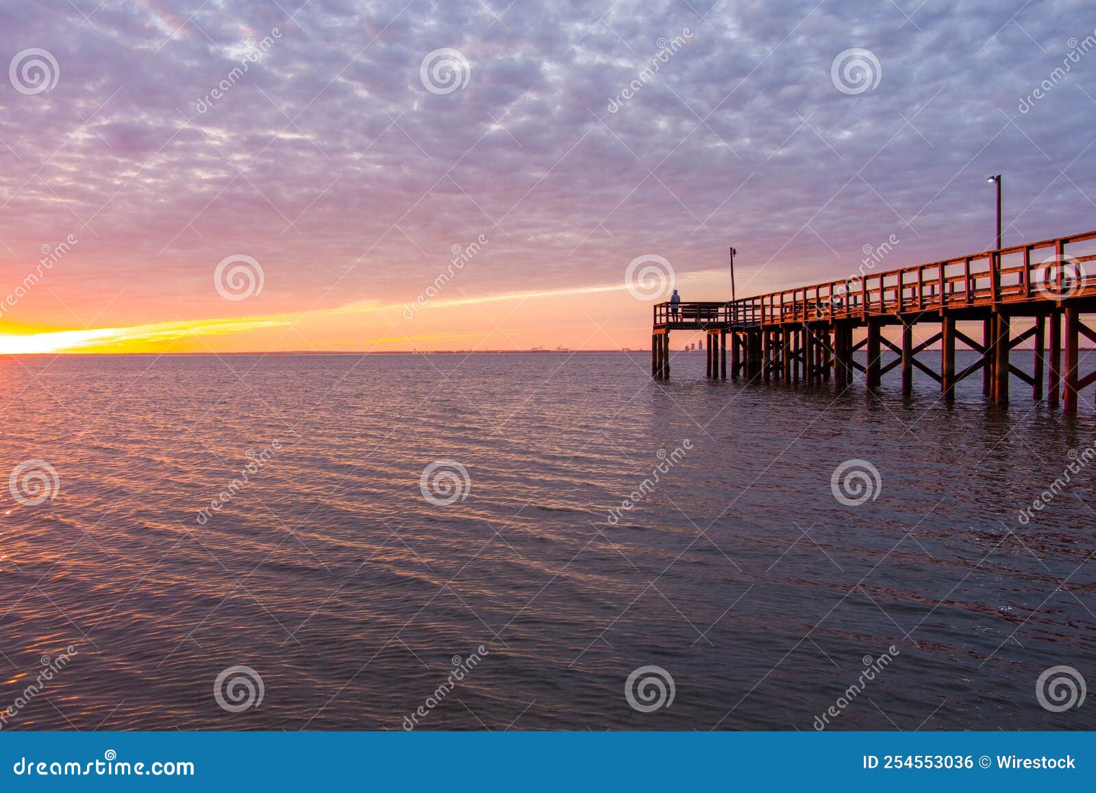 Pier on the Eastern Shore of Mobile Bay Stock Photo - Image of horizon ...