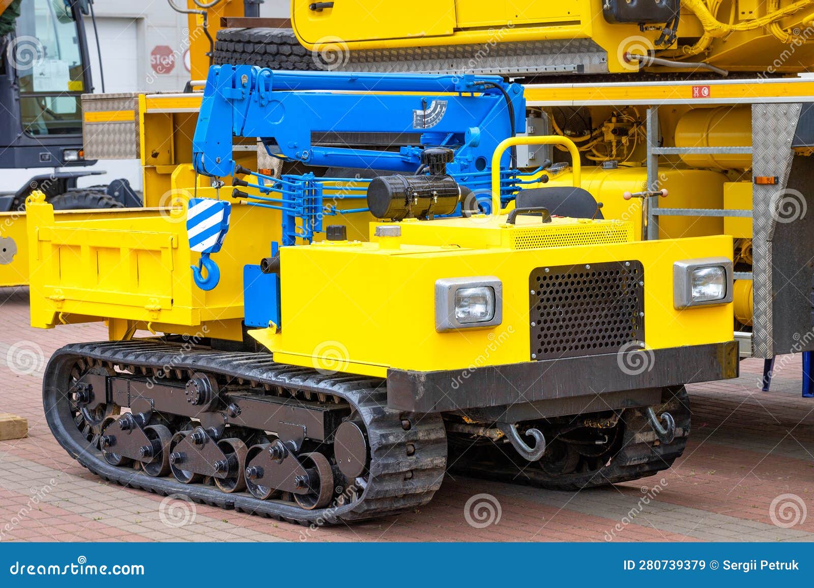 Mobile Construction Crane Yellow Blue Color with Telescopic Loading ...