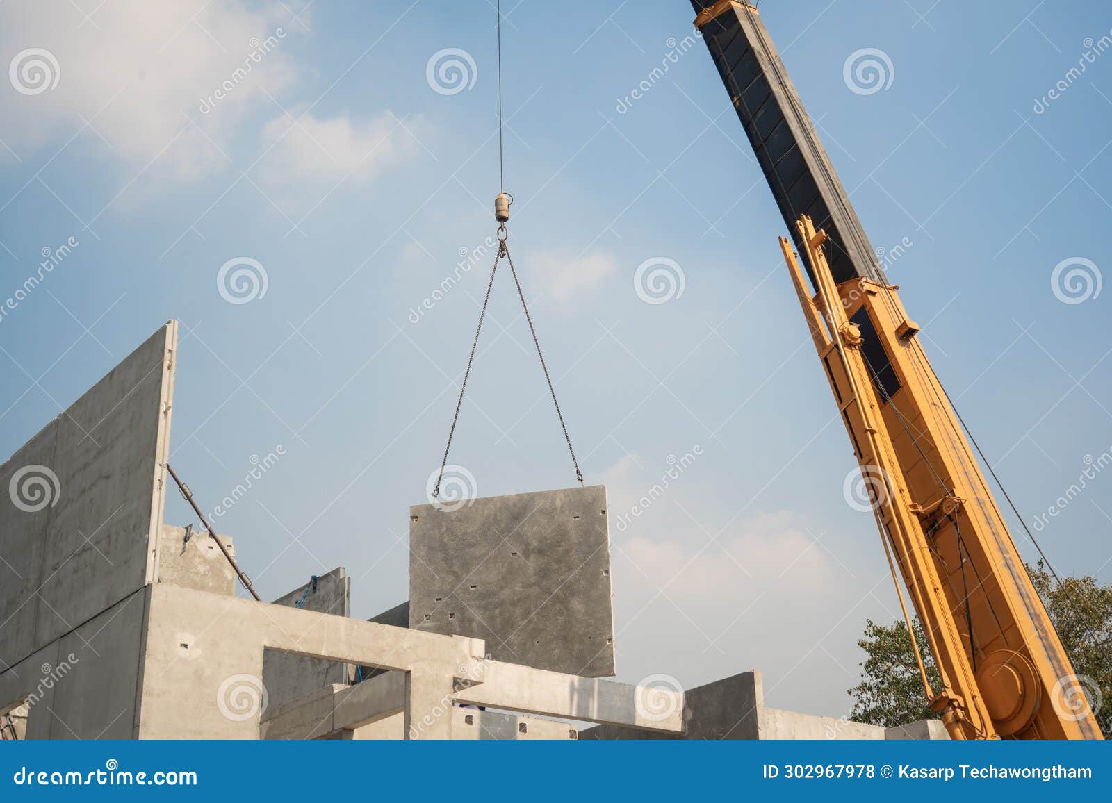 Lifting Precast Panel Stock Photo | CartoonDealer.com #25905618