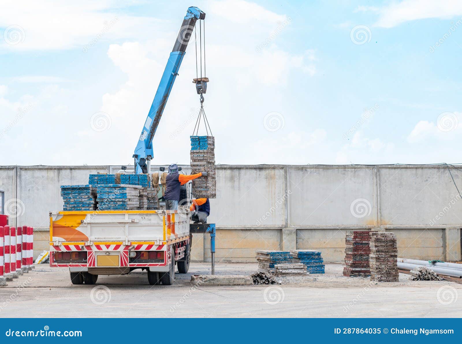 Mobile Crane Moving Formwork Stock Image - Image of equipment ...