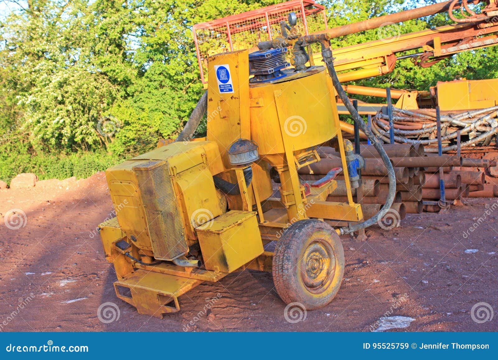 Mobile drilling rig stock image. Image of lift, works - 95525759