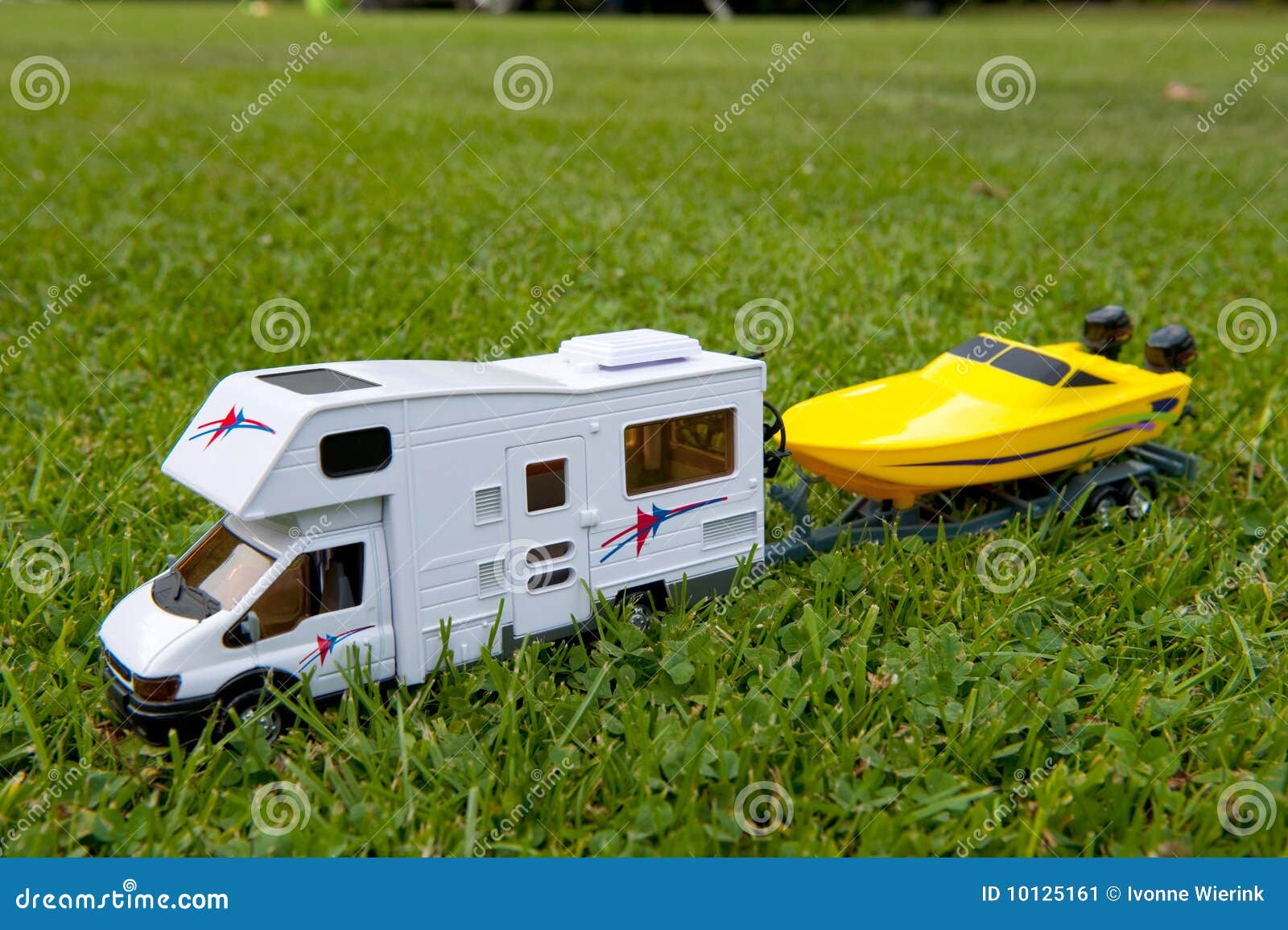 Mobile home with boat stock image. Image of trailer, boat - 10125161