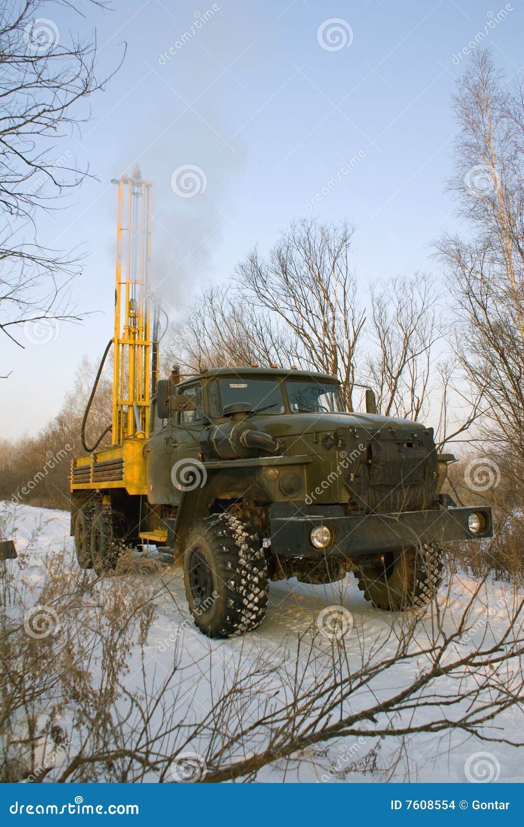 Mobile rig stock photo. Image of services, driller, work - 7608554