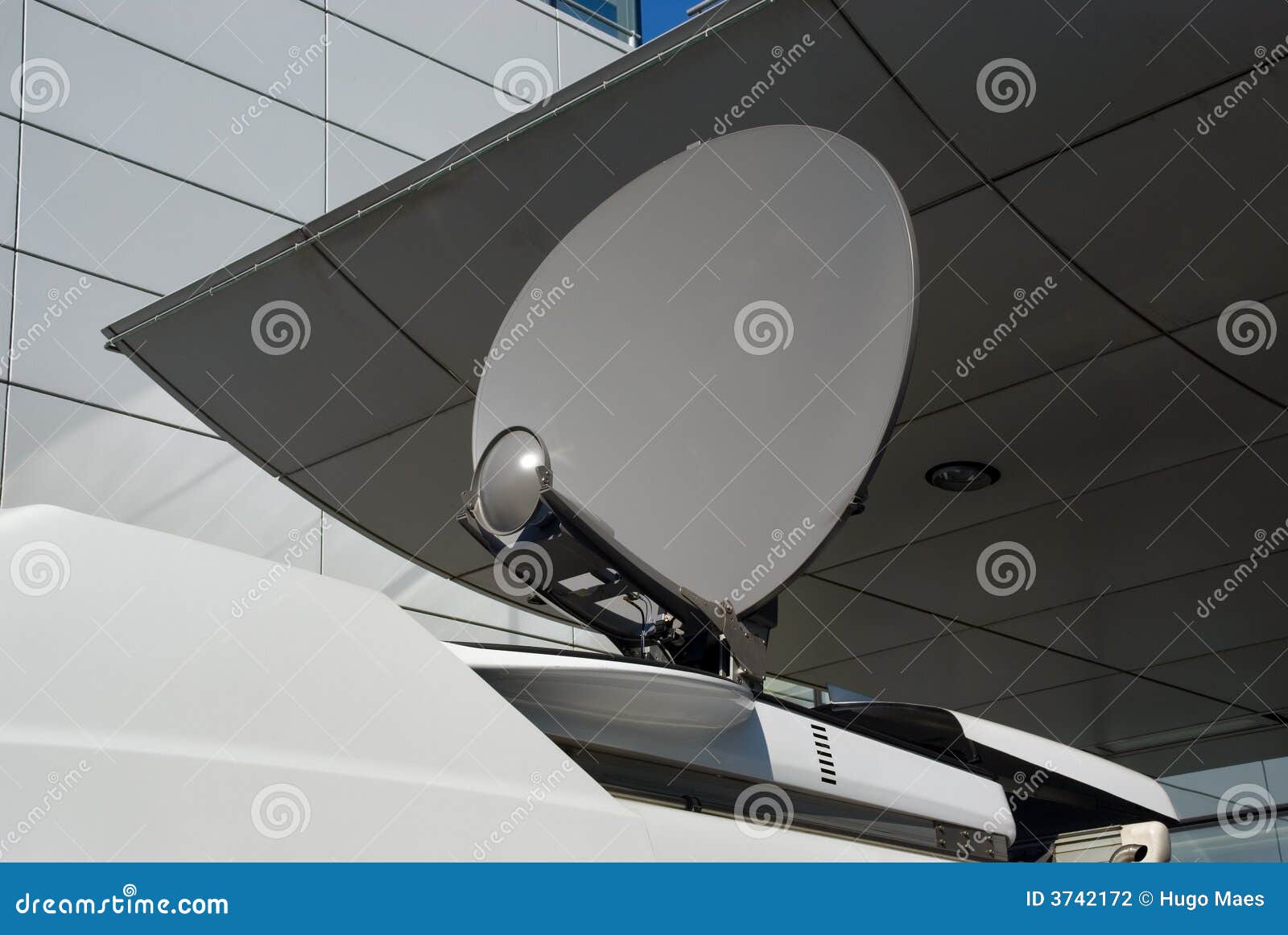 Mobile satellite dish stock photo. Image of global, news - 3742172