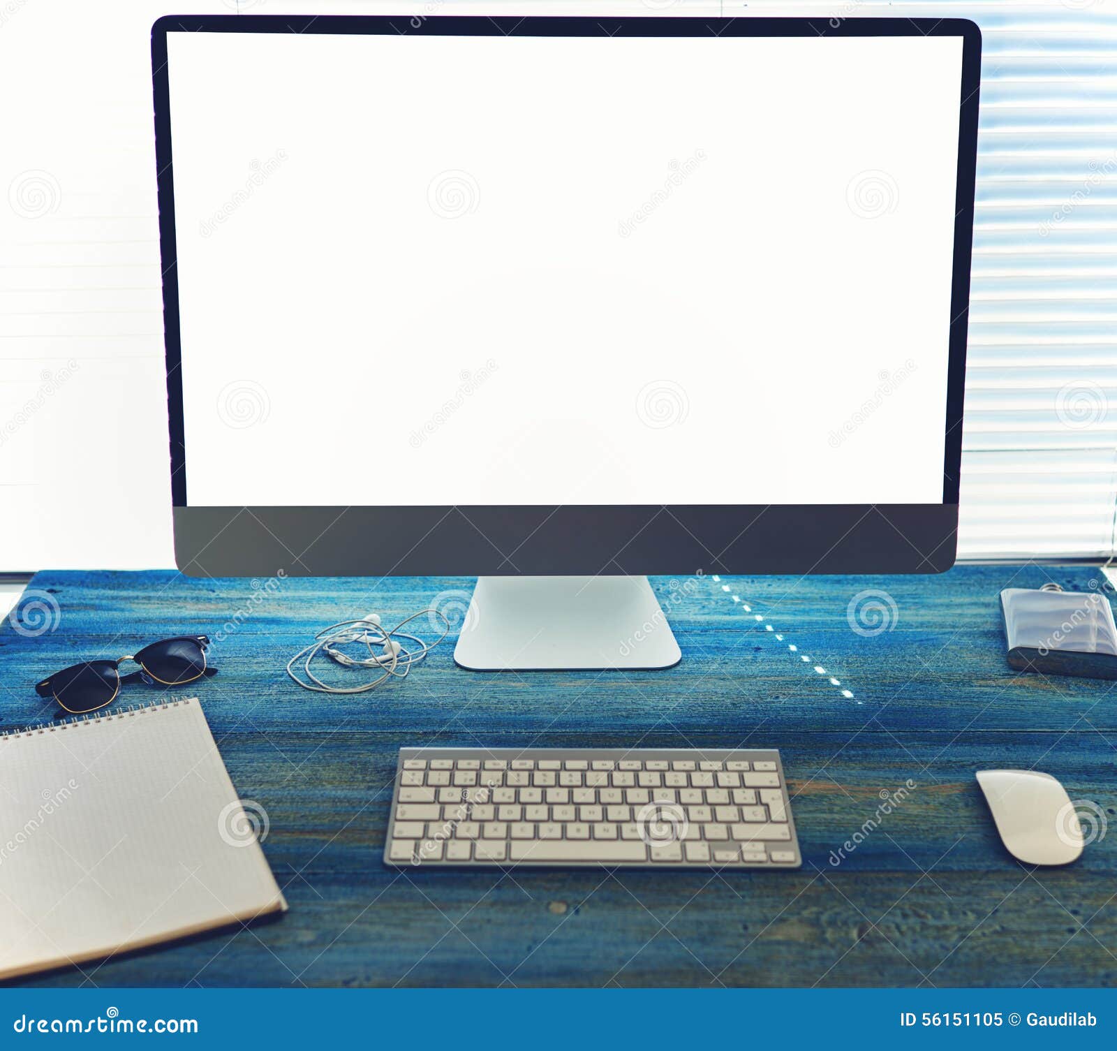 proyectolandolina: Blank Office Desktop proyectolandolina: Blank Office Desktop