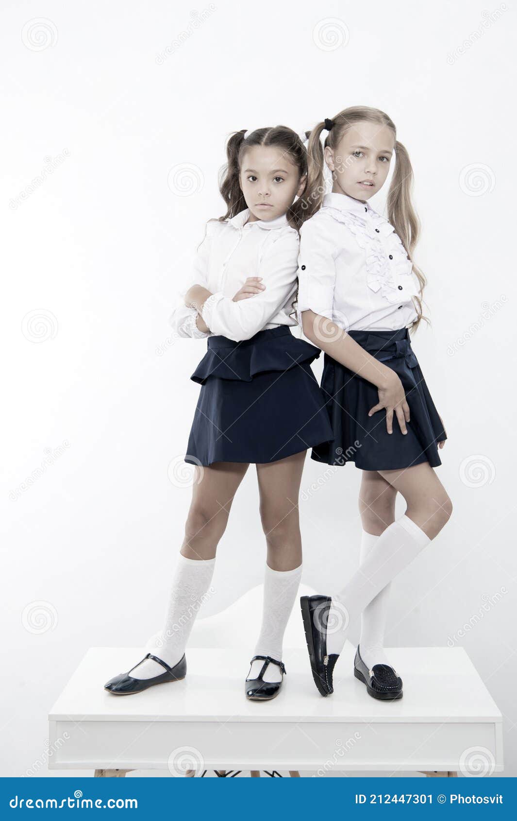 Moda Escolar Moda Infantil Para Niñas En Uniforme Escolar Niñas