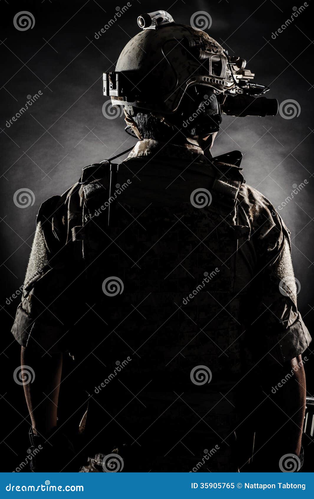 Mode De Style De Dos D'homme De Soldat Image stock - Image du fuselage ...