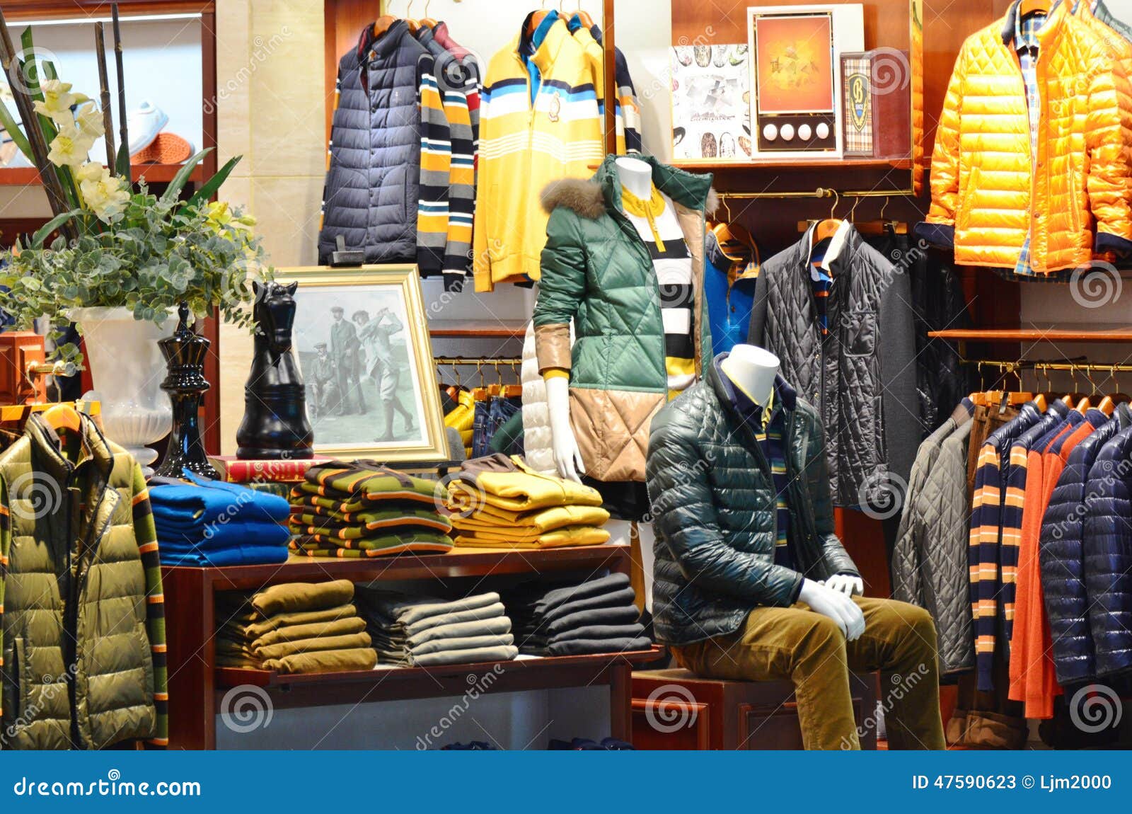 Mode-Shops redaktionelles stockfoto. Bild von steil, aufmerksamkeit ...