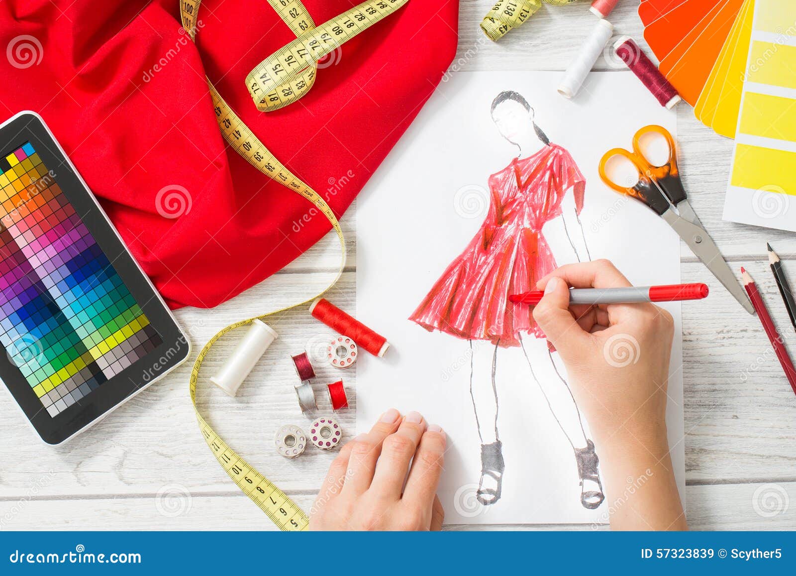Modedesigner stockbild. Bild von fertigkeit, gewebe, farbe - 57323839